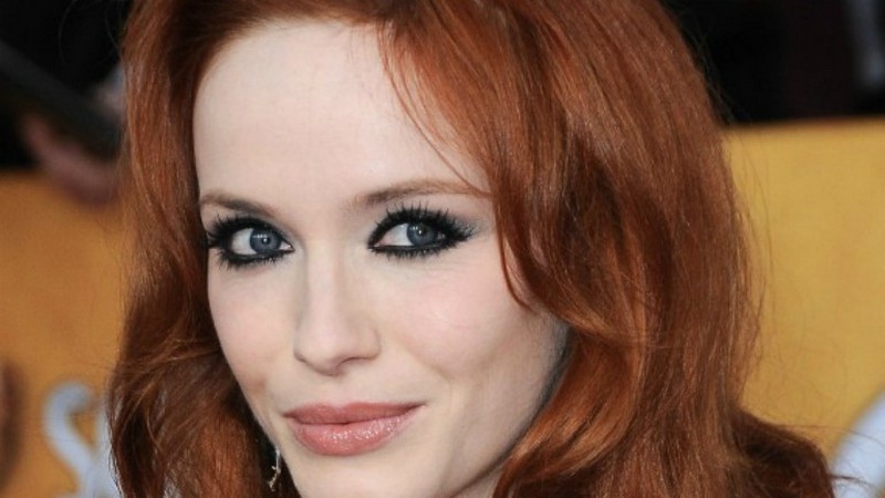 Rebellious makeup to boost your bold colour - The Chapel